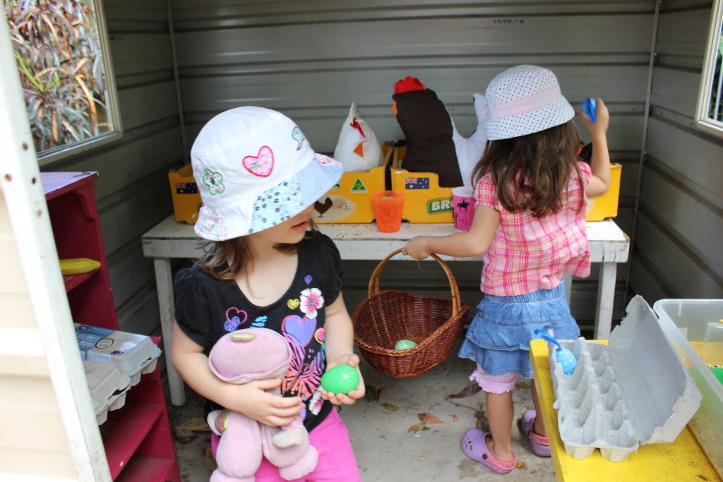 Make your own Hattie and the Fox Hen House - Wide Bay Kids