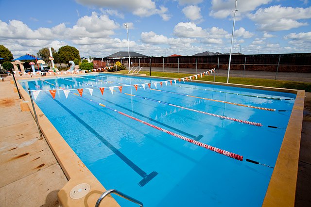 Bundaberg Swimming Academy and Swim School - Wide Bay Kids