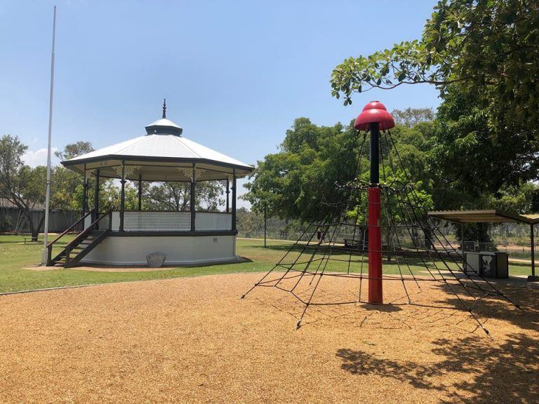 Alexandra Park Zoo and Playground Bundaberg - Wide Bay Kids